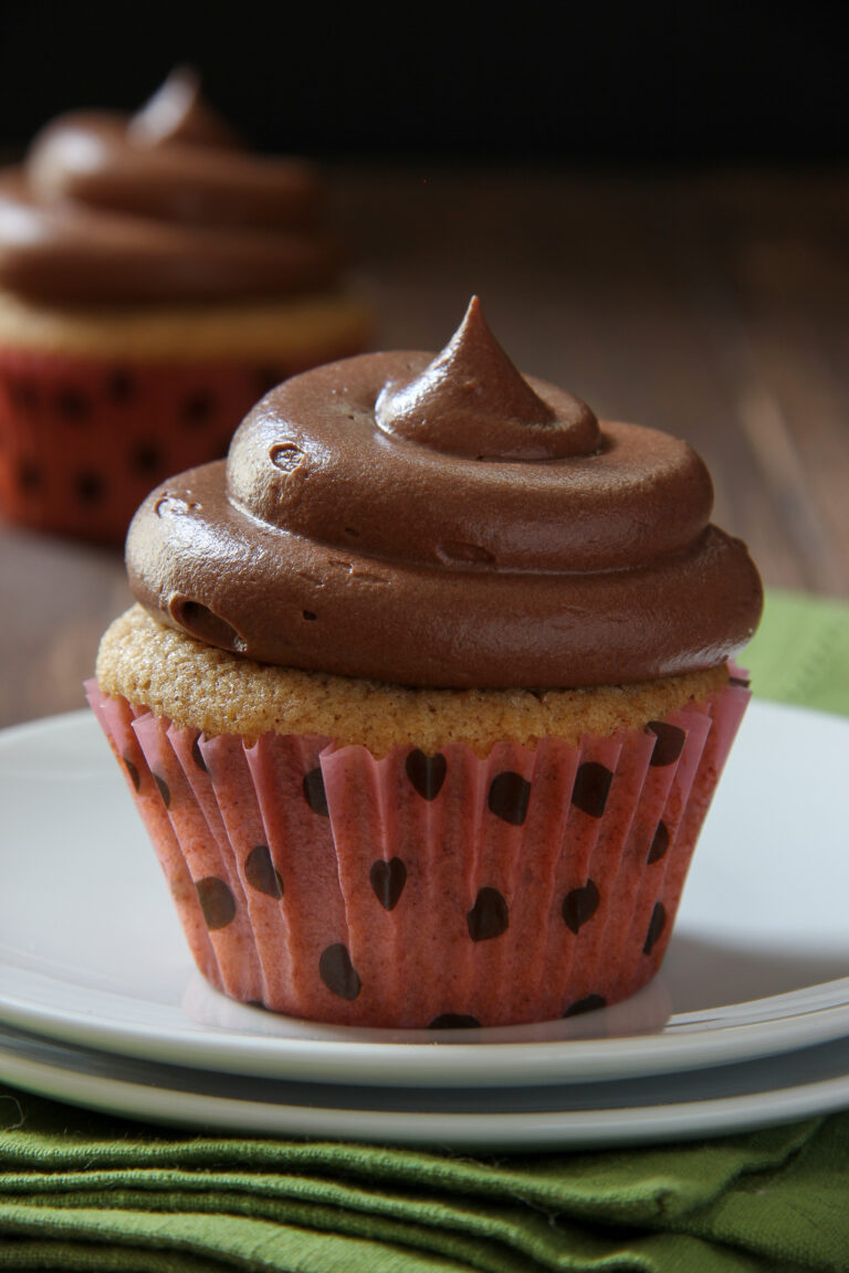 Cinnamon Graham S'more Cupcakes