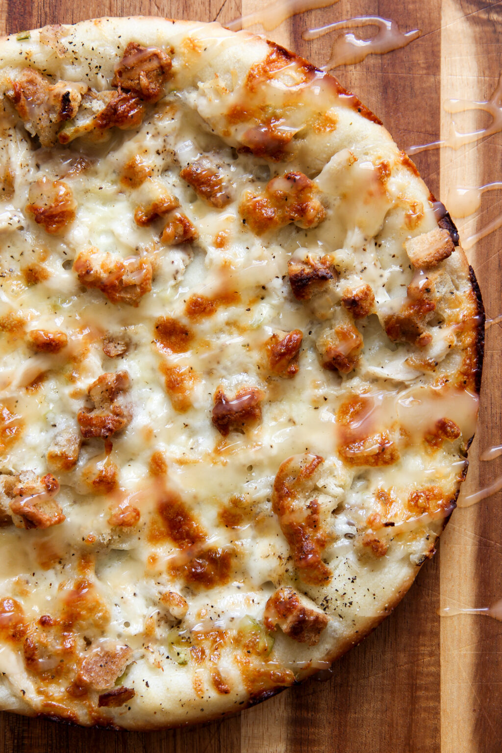 Leftover Thanksgiving Turkey Pizza